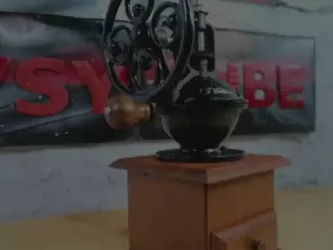 咖啡豆研磨机翻新, 结果最后装反了哈哈