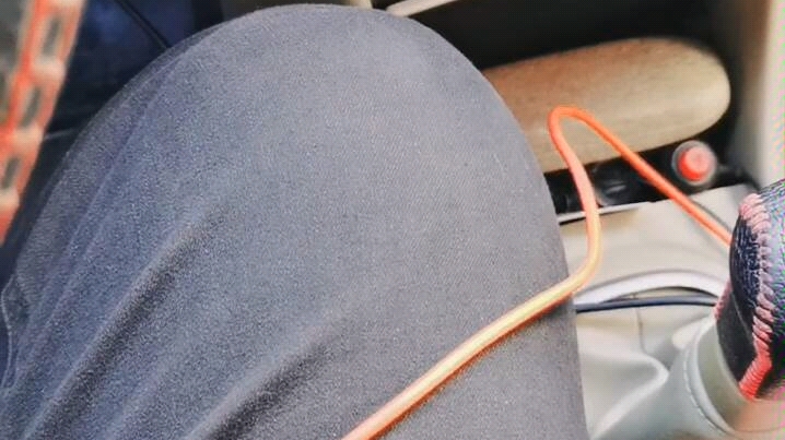 如何轻松的让手动挡车堵车时腿不那么累!