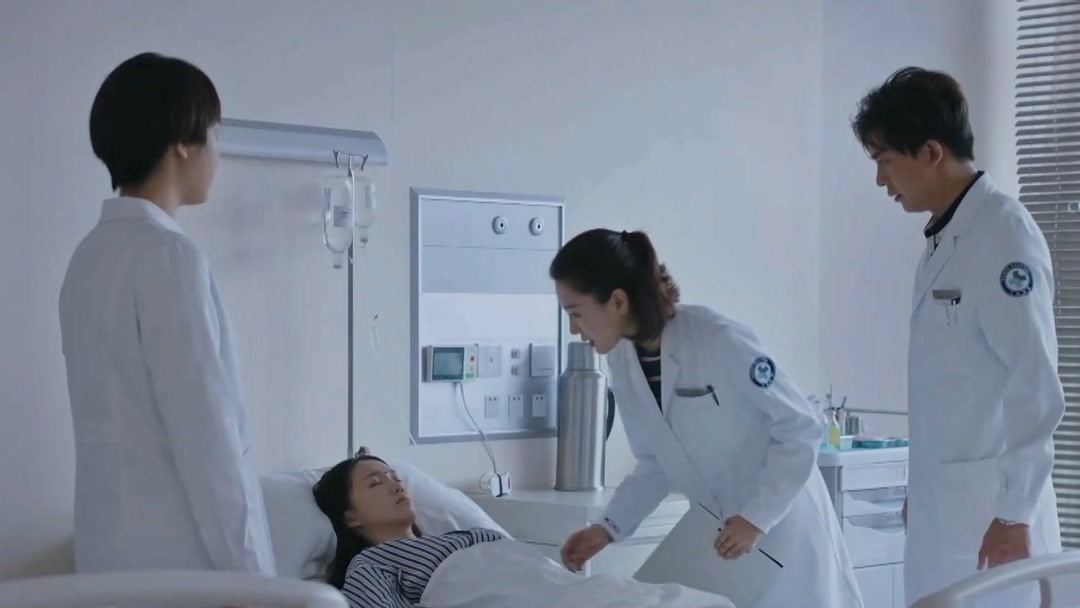 外科风云:抛弃小孩,不给小孩看病治疗,这个当妈的心也太狠了