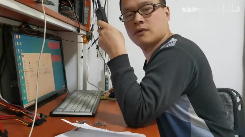 移动硬盘插上没有反应卡卡两声就停转了是什么问题