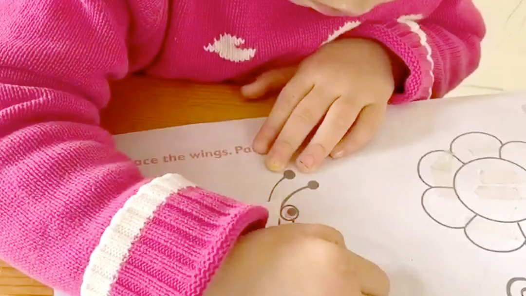 剪刀危险却不可怕,监护下增长生活经验 #育儿 #家庭教育 #早教