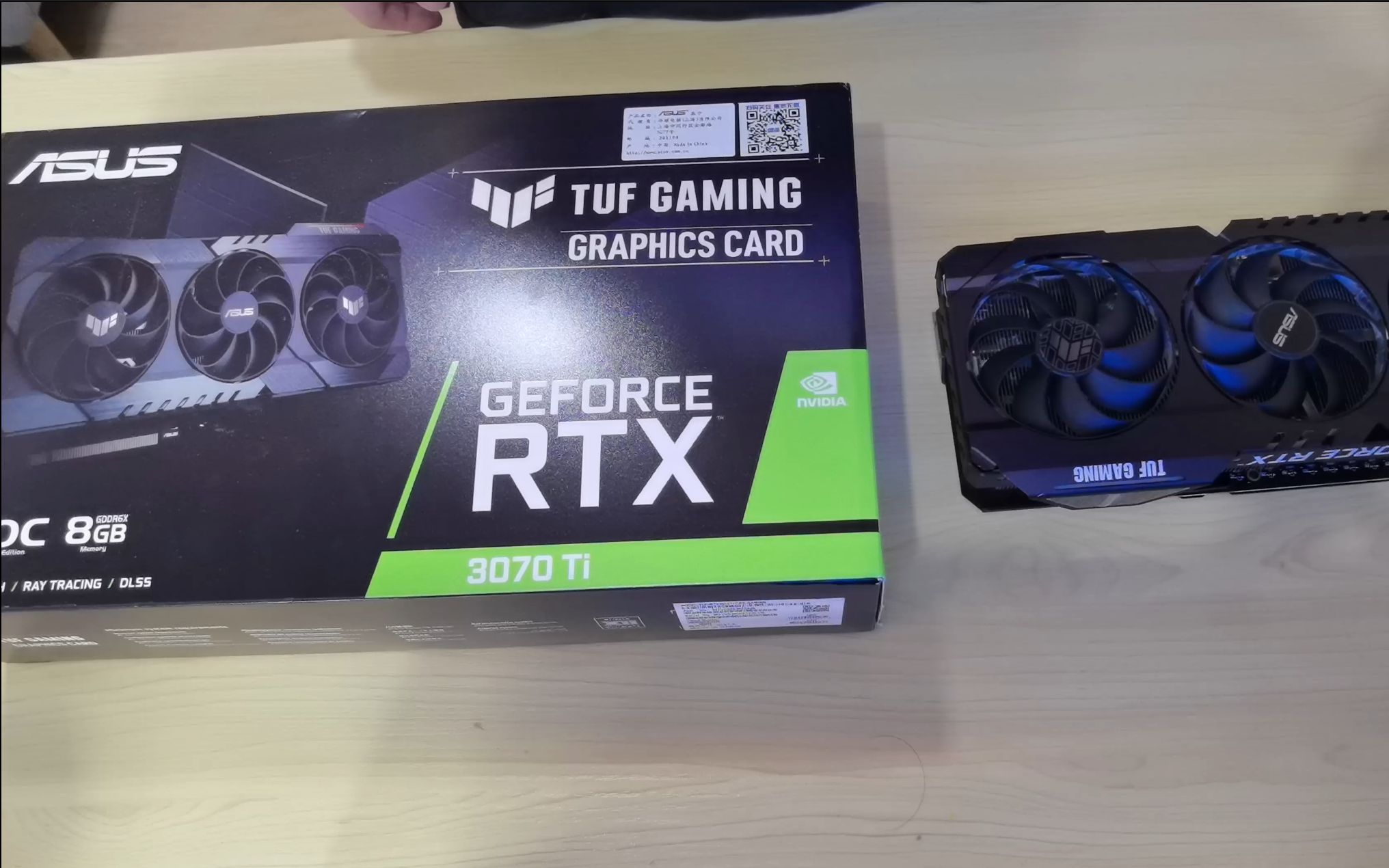 开箱个3070ti TUF! 提升了帧数我就无敌了! 啊哈哈哈哈哈哈!