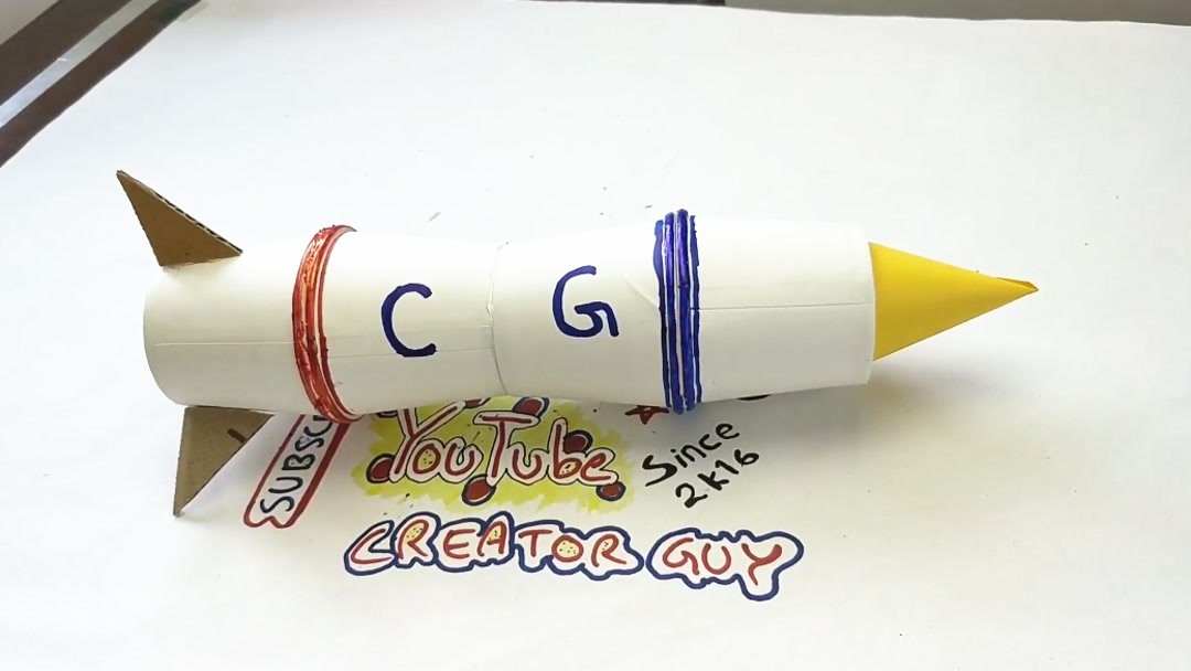 火山DIY:如何用一次性水杯和纸制作火箭模型!