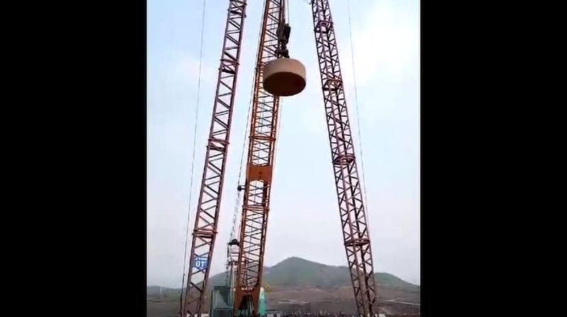 来感受一下!什么是十吨与地面的碰撞!