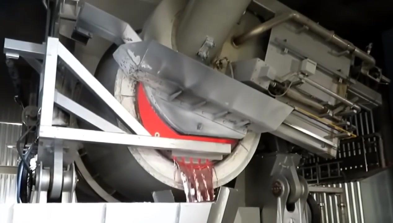 实拍铝回收工艺,看它如何熔化再重新利用,变废为宝