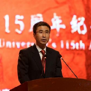 原车南大学校长张广军 