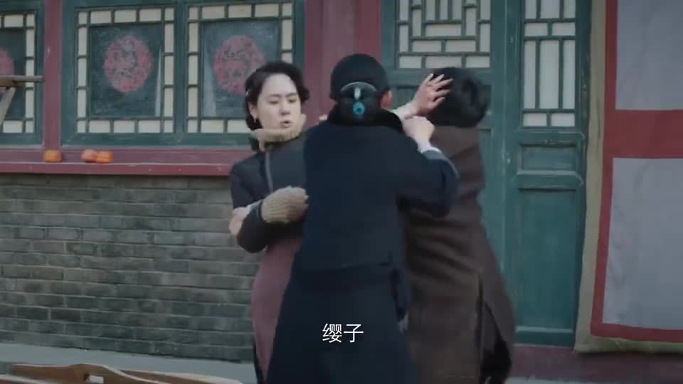 两个人1个男人打架,孙红雷1巴掌呼过来,都傻了