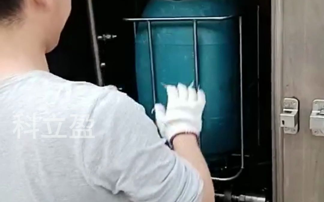 50升桶内外清洗机-塑料桶清洗设备演示