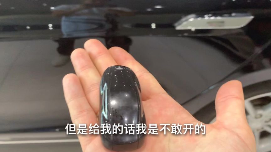 同等的价值你会选择传统燃油还是新能源!绝对的开的起修不起!
