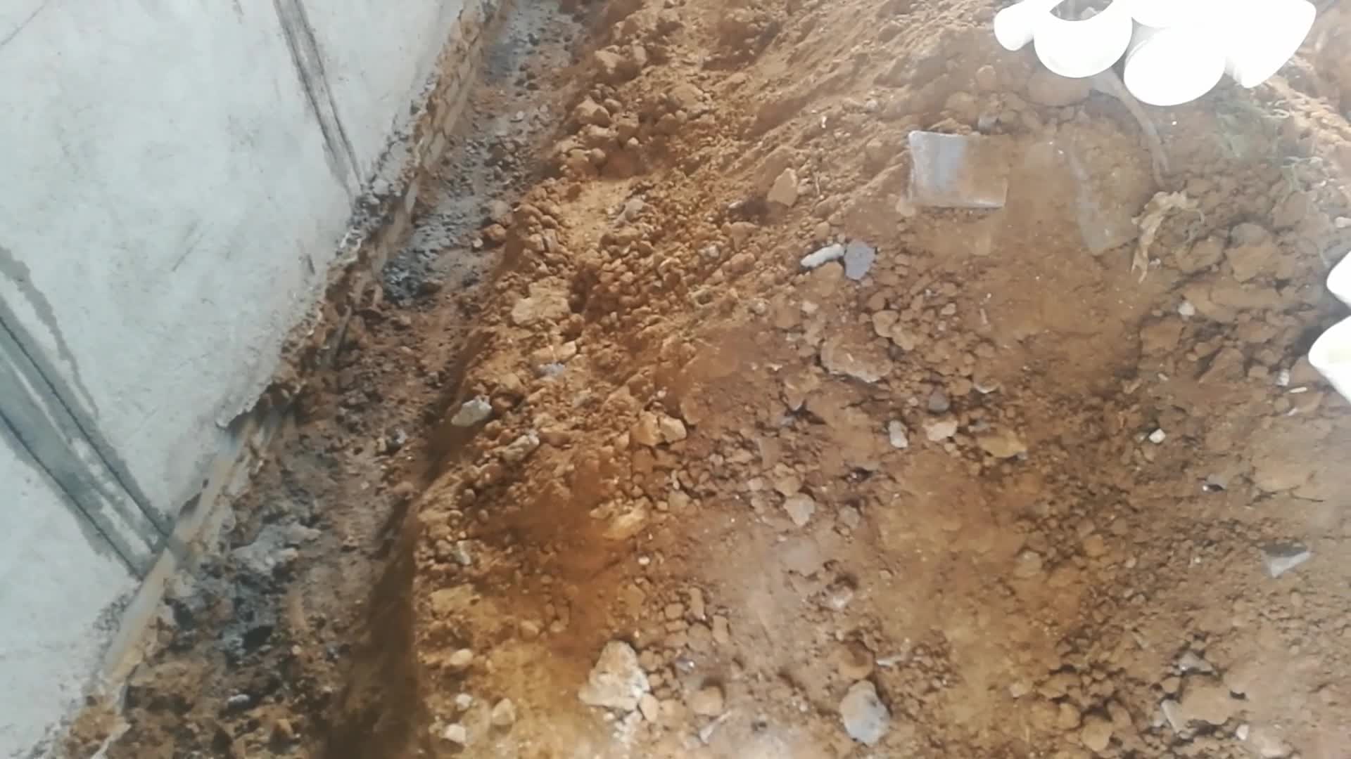 屋里卫生间排水管做水管