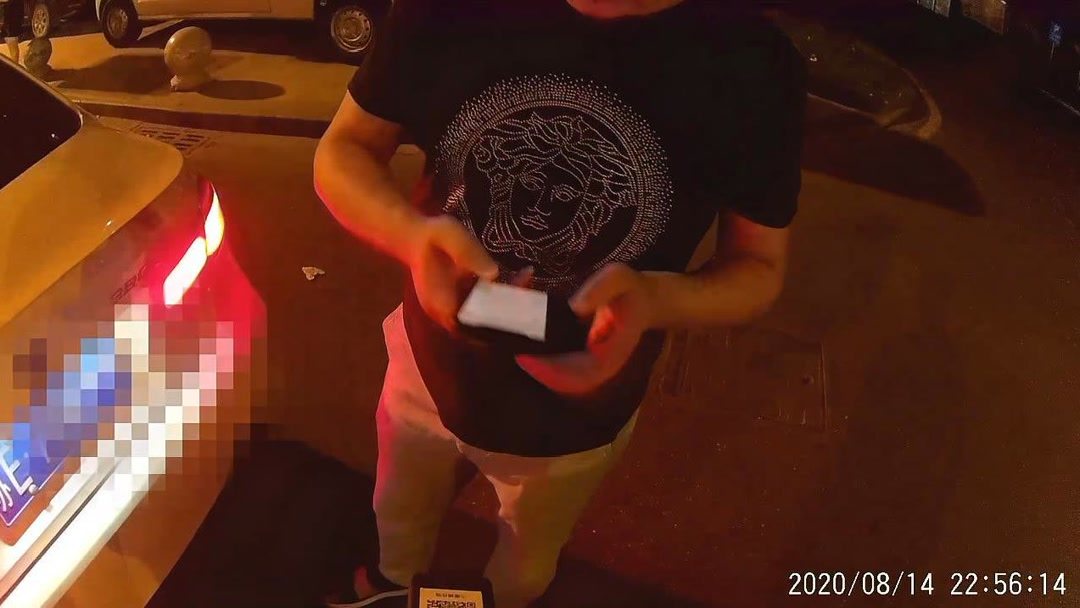 给「BM7系」大哥代驾,什么事让小峰觉得自己没格局