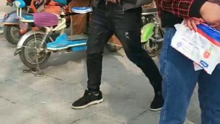 地推小视频 (18)