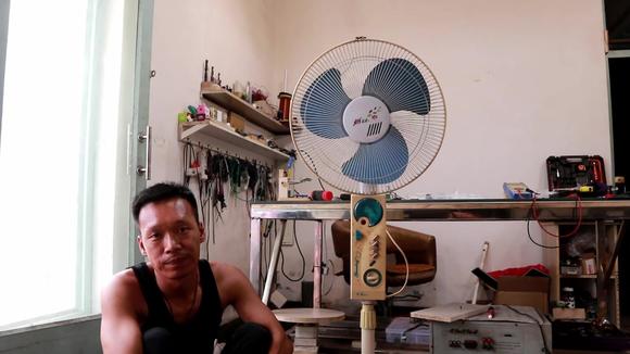 20年前的电风扇换电容,没想到电器质量这么好,修好还能用5年!