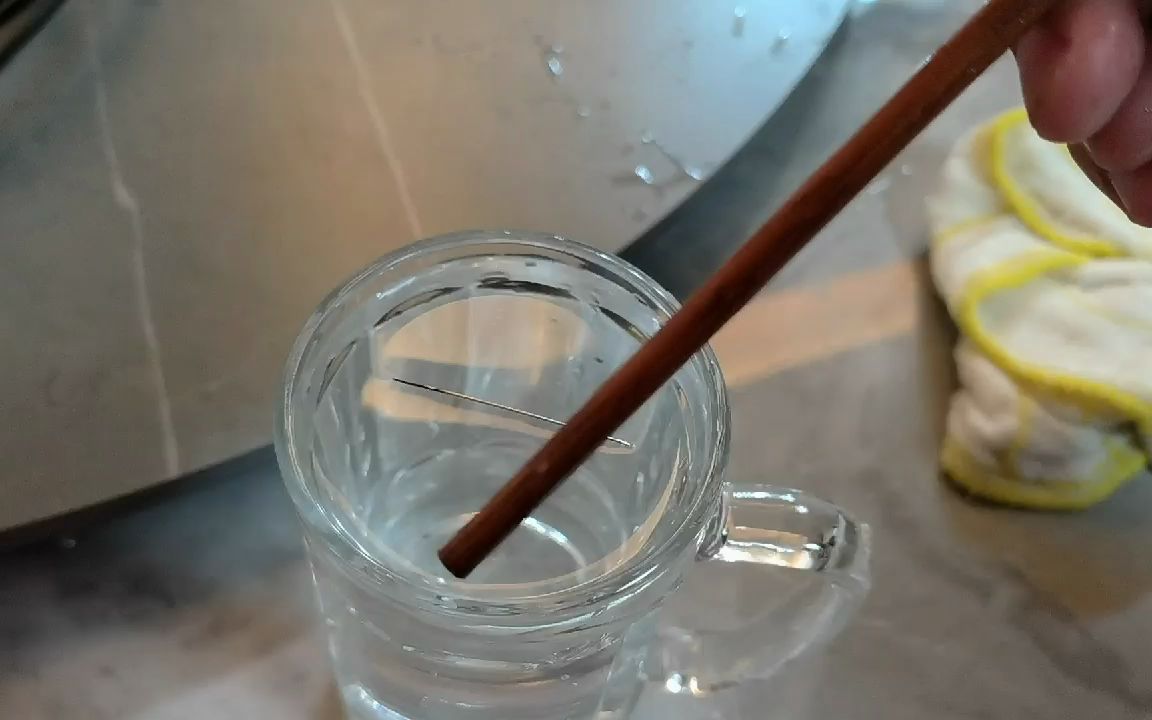 526张川1 水的表面张力