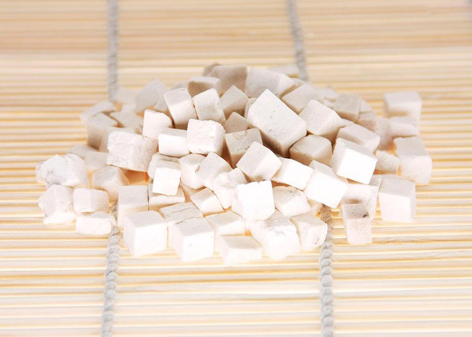 茯苓是中药吗？茯苓都有什么功效和好处？听专家怎么说！