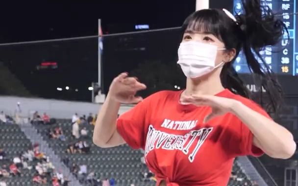 啦啦队表演24(李多惠)