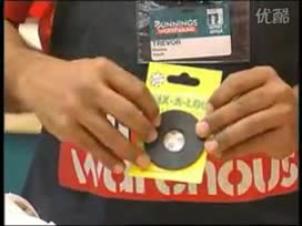 如何替换马桶上的出水管