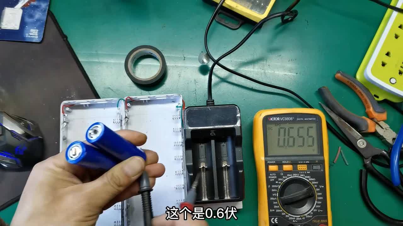 电压不到1伏的锂电池还能充上电吗?