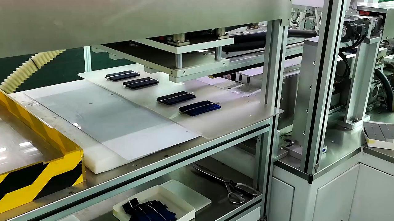 太阳能电池板制造流程,原来太阳能电池板是这样出来的,涨知识了