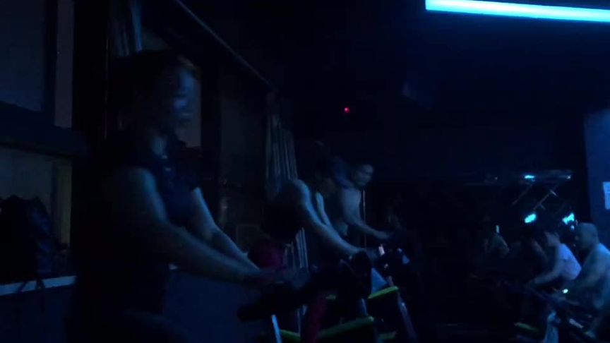 菜菜老师动感单车视频之电音之王#动感单车音乐king