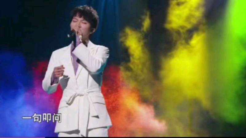 先睹为快!周深又登央视舞台《经典咏流传》中的造型太帅了!