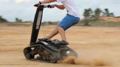 史上最牛滑板车,能拉动皮卡,价格能买一辆奇瑞QQ