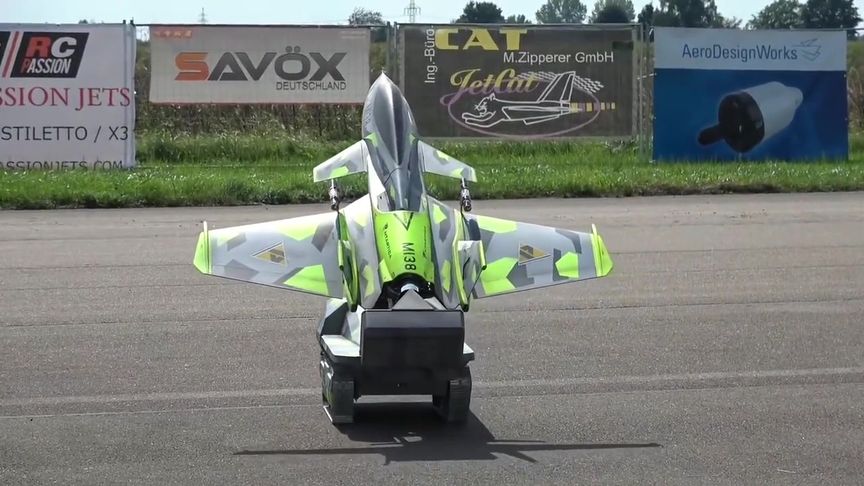 火箭助推,垂直起飞,太厉害了#固定翼 #航模 #飞行器 #第一视角