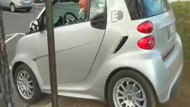 谁还敢说smart不经操的?一脚油什么坡都上了