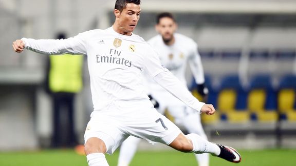 不吹不黑!C罗的射门力量绝对顶尖!