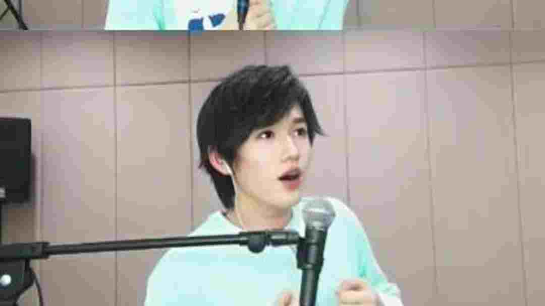 TNT时代少年团成员宋亚轩的可爱瞬间,小宋老师好可爱嘞!【来自时代...