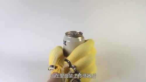 什么是气动执行器?弯曲起来像香蕉,帮助肌无力患者抓举物体