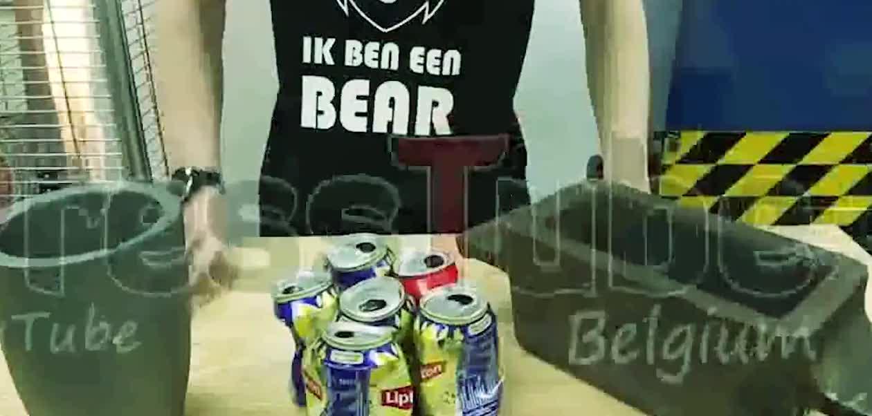 积攒的易拉罐怎么办把它这样加工成铝锭价格会翻倍,不要浪费了