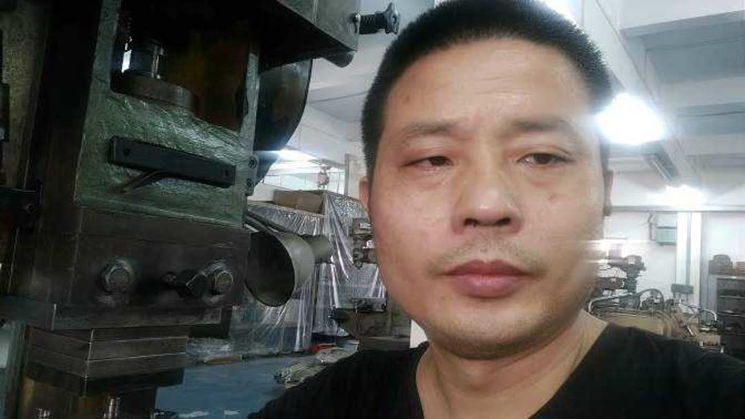 冲模冲针突出来判定冲针挂台断,拆开真断了