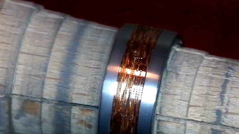 一枚戒指如何用车床加工出来的,整个过程看的我眼花缭乱!