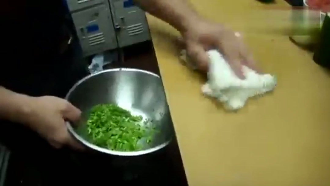 牛人!用最快的刀切菜多爽