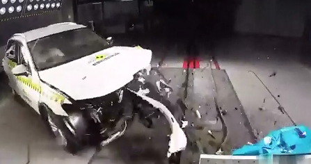 你敢买吗?新大众途观安全碰撞测试