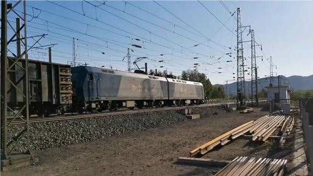 大秦铁路重载组合列车