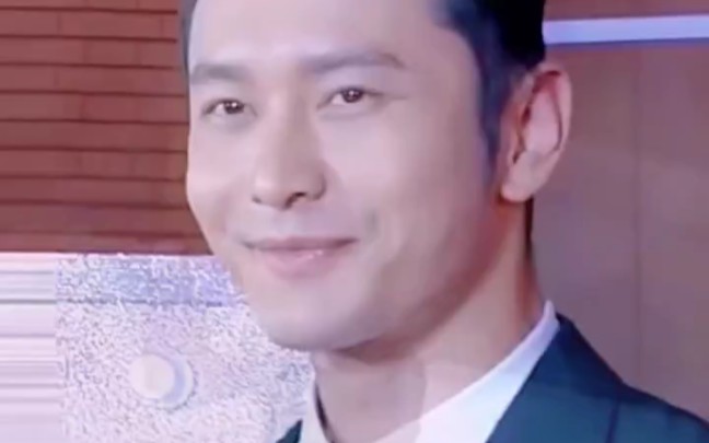 黄晓明 久违现身活动,泪洒结束和杨颖光鲜的日子,每天早睡早起坚持...