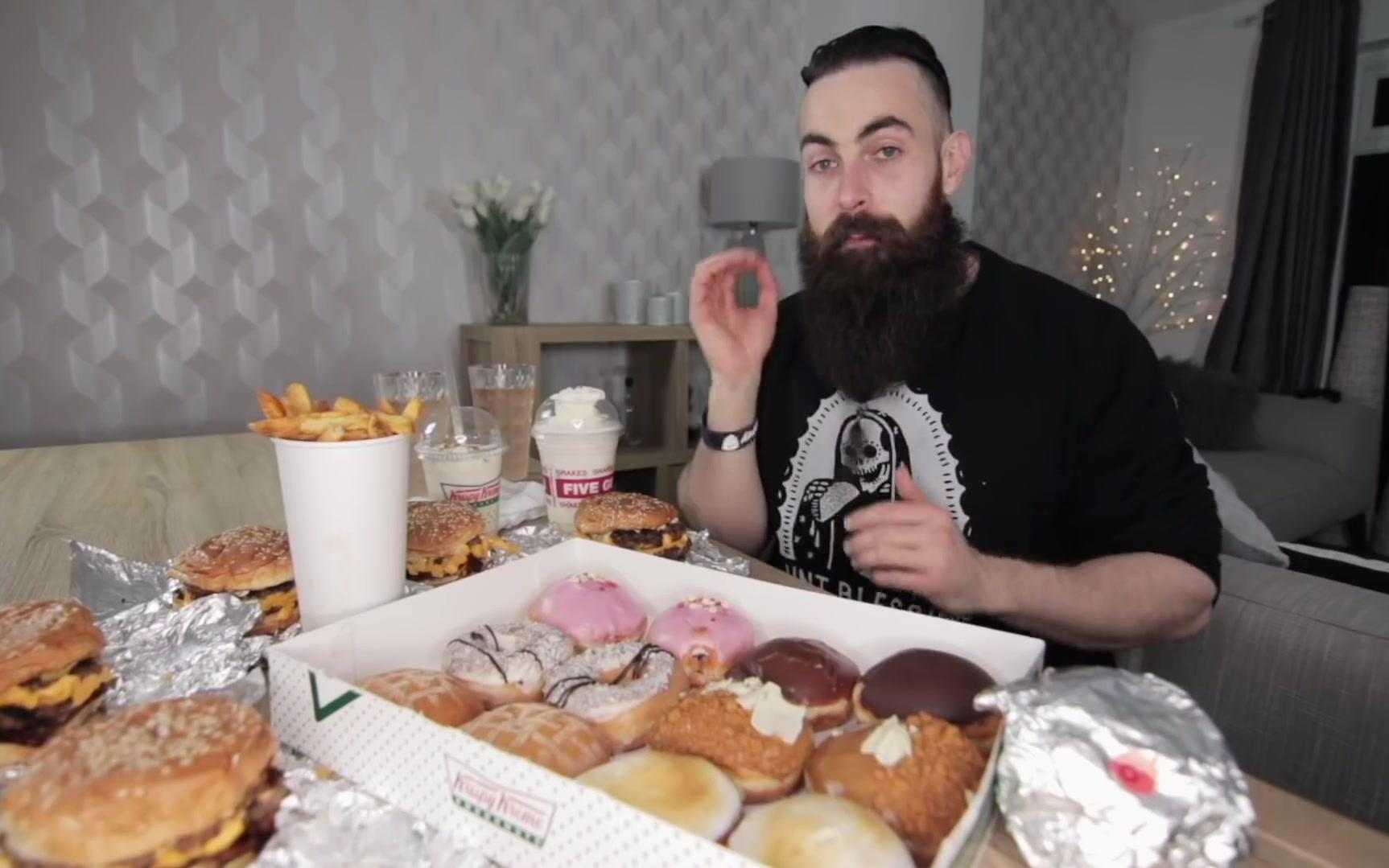 大胡子-欺骗日-24小时内挑战200英镑欺骗餐(20000kcal)