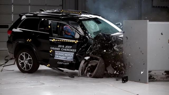 权威机构 Jeep Grand Cherokee 副驾驶侧 25%小截面 碰撞测试
