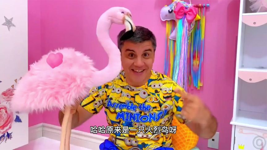 和爸爸一起模仿动物行为,看看谁能猜出是什么动物