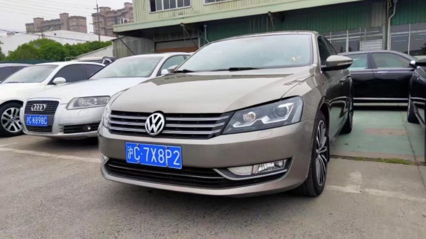 新到12年大众帕萨特,上海私家一手,2.0T至尊版,一键启动