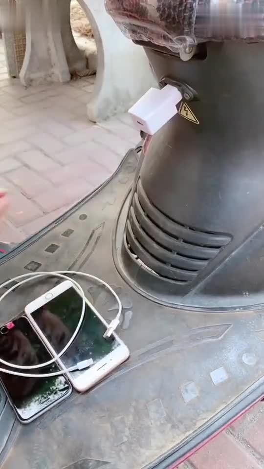 电瓶车手机充电器,户外再也不用担心手机没电了