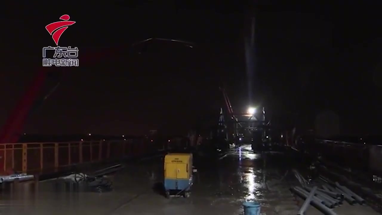 沪苏湖铁路跨G60高速连续梁合龙