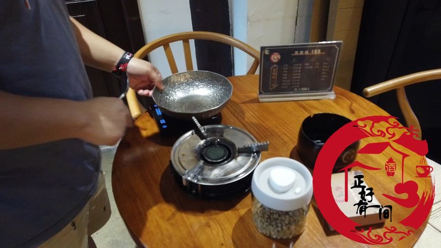 学学埃塞俄比亚的人,炒炒咖啡豆