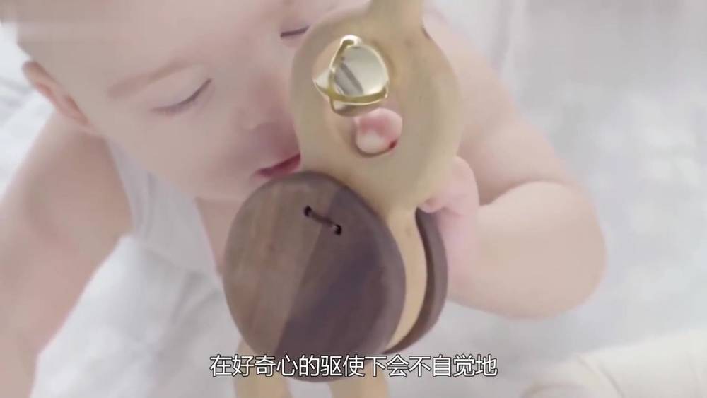 家长们注意了,生活中安全隐患很多,别让潜在的危险伤害了你的孩子