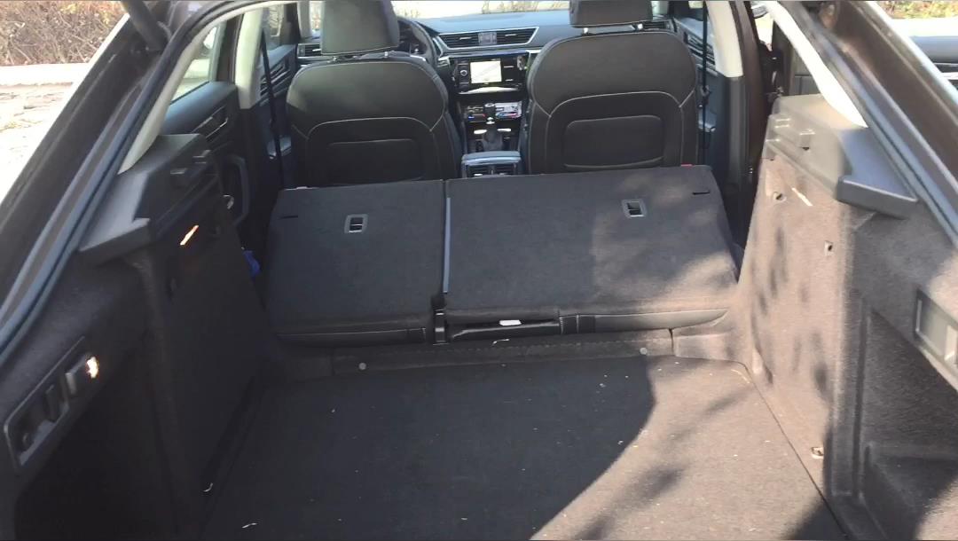 你得放倒后排,才能发现斯柯达速派的正确打开方式