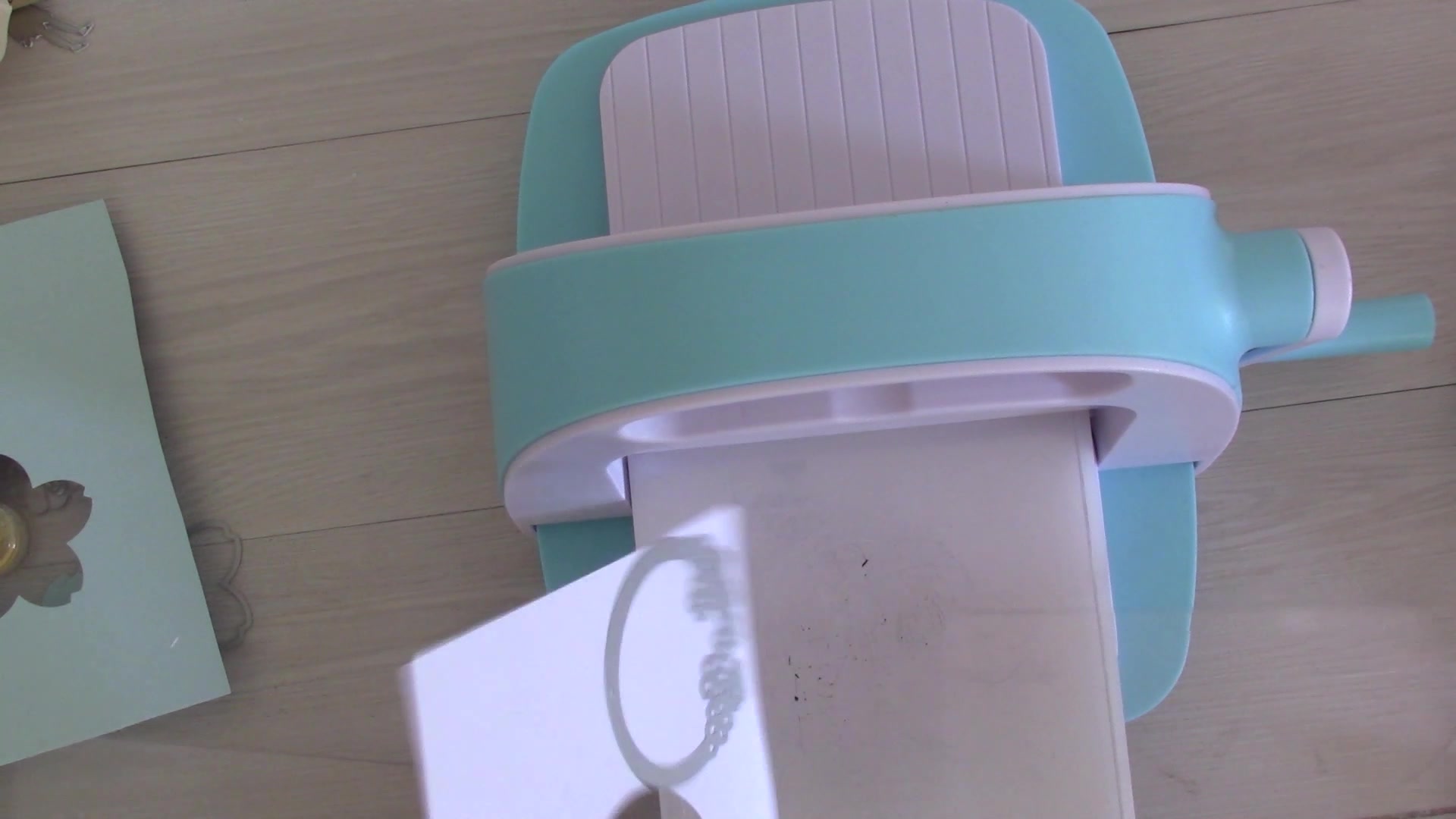 纸艺机的用法介绍模切机手摇压花机滚花机的用法