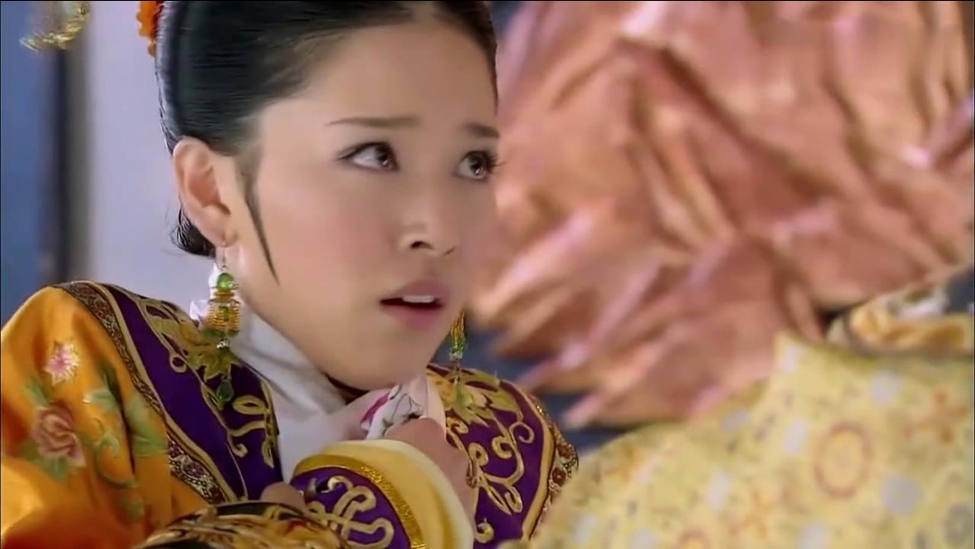 新还珠格格:欣荣诋毁小燕子,为了小燕子,永琪居然要打老婆!