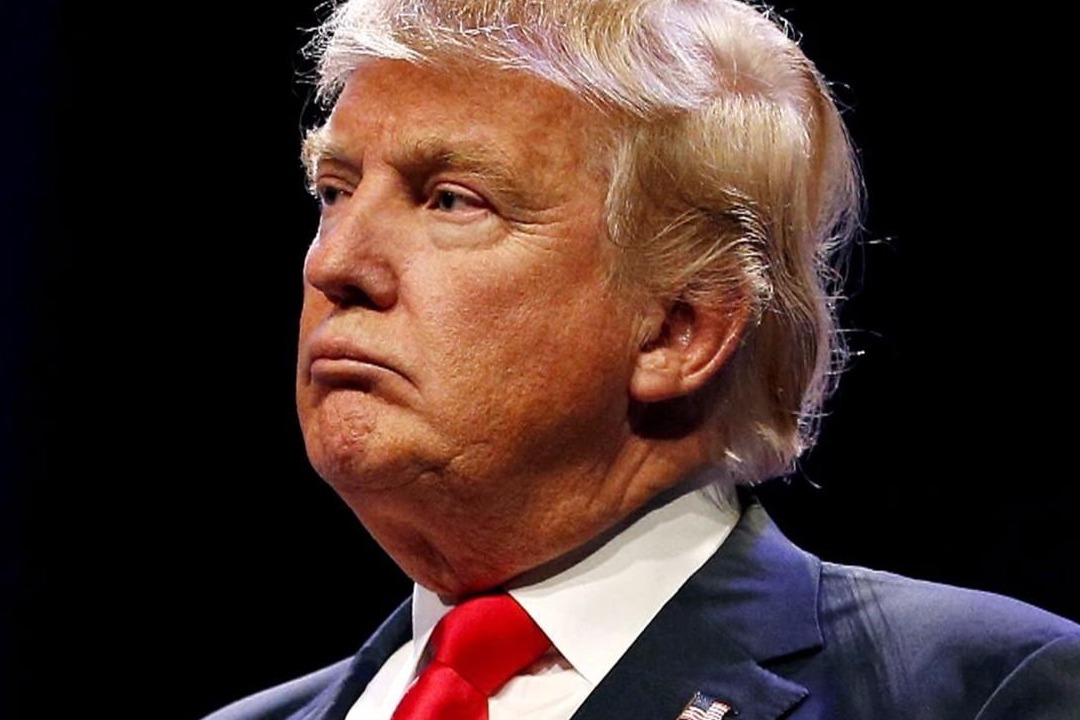 特朗普正式开启复仇,私人总统徽章曝光,美国"第三党派"诞生了